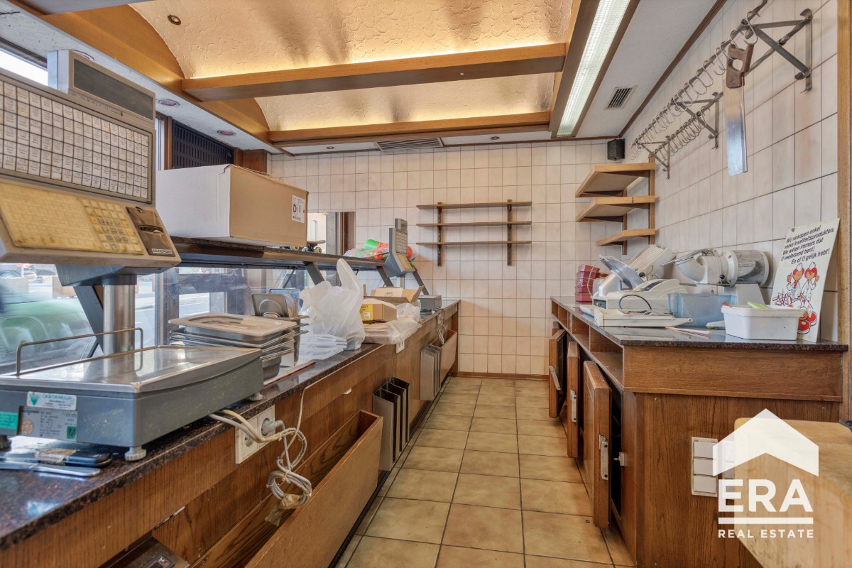 Handelspanden te koop in Dworp | ERA