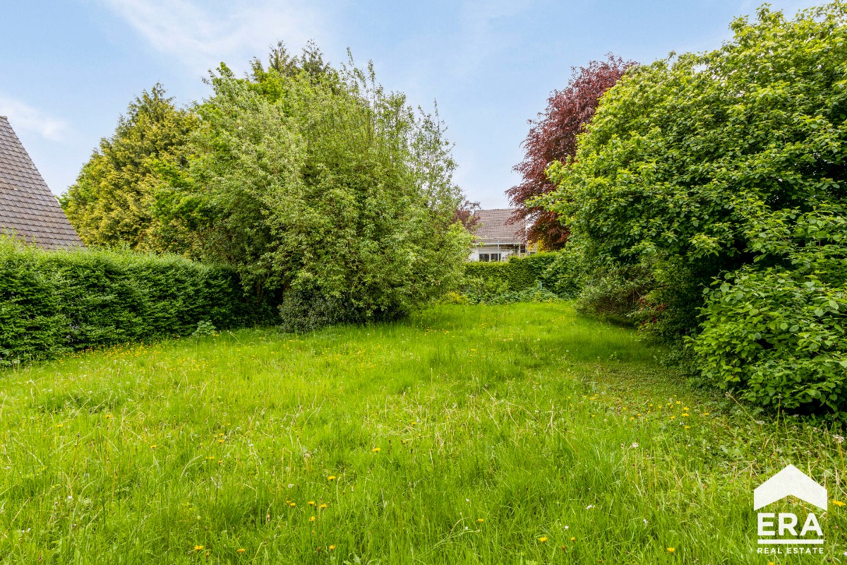 Ideaal gelegen grond voor open bebouwing in Wezembeek-Oppem € 475 000 | ERA