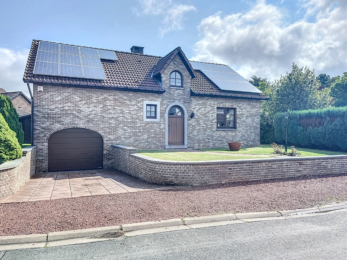 Attractive 3-bedroom single-family villa | ERA