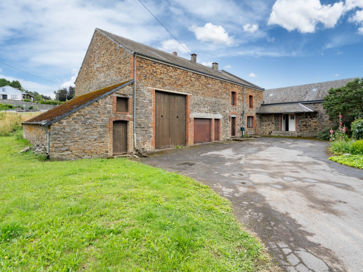 Huis, schuur en molen op 1,7 ha in Paliseul (Opont) € 399 000 | ERA